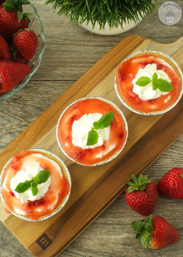 Mini No Bake Strawberry Cheesecakes - Cupcake Diaries