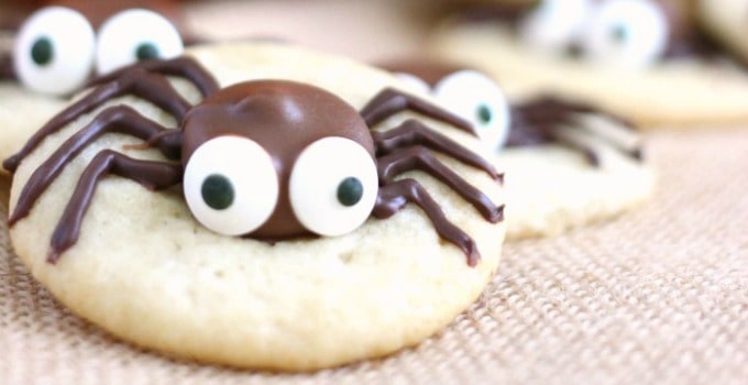 Caramel Spider Cookies - 30 Days of Halloween 2016: Day 16