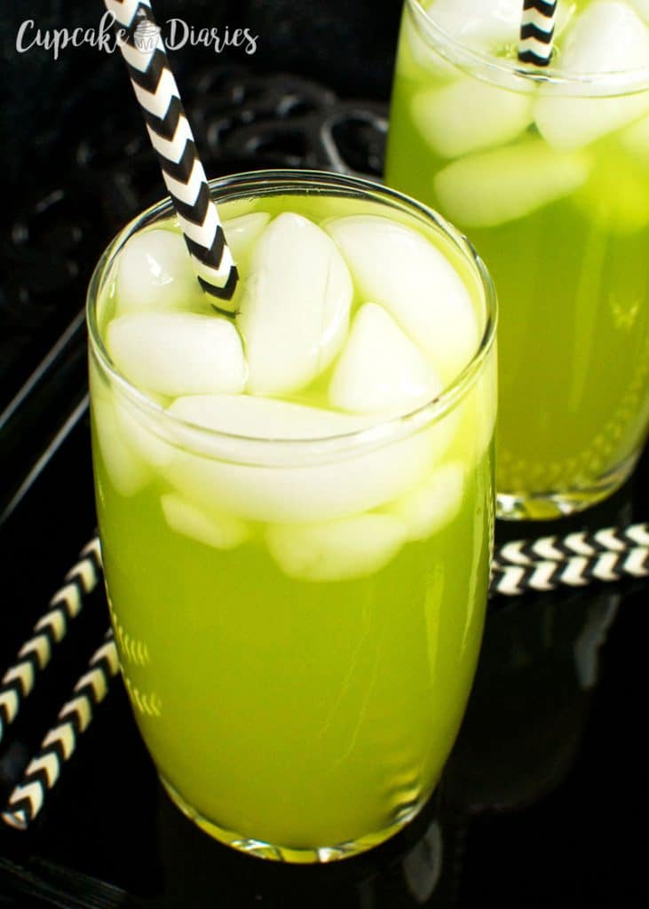 Easy Slime Punch - 30 Days of Halloween 2017: Day 27