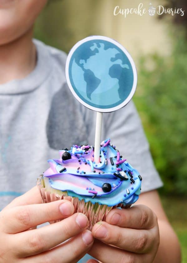 Easy Galaxy Cupcakes - Cupcake Diaries