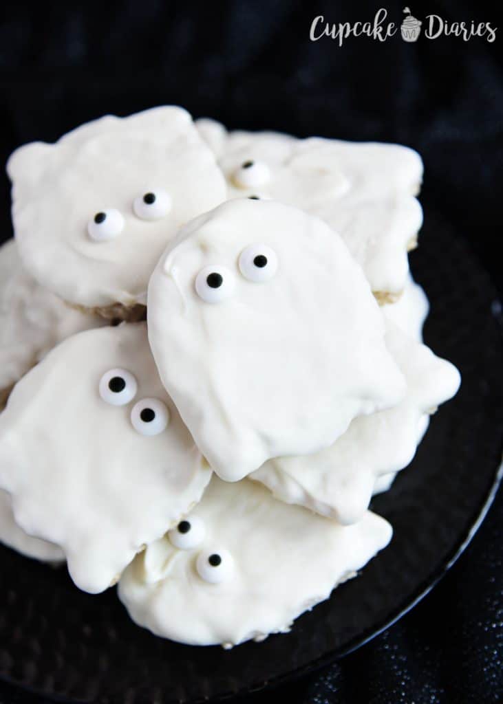 Ghost Krispy Treats - 30 Days of Halloween 2017: Day 1