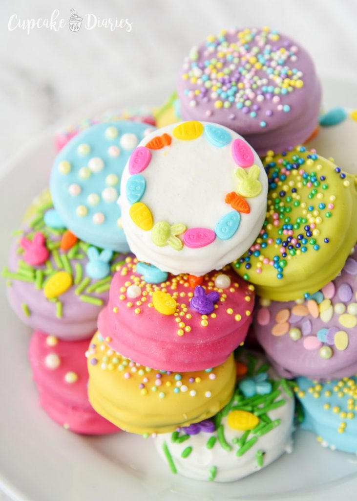 Easter Oreos Dipped and Decorated - Cupcake Diaries