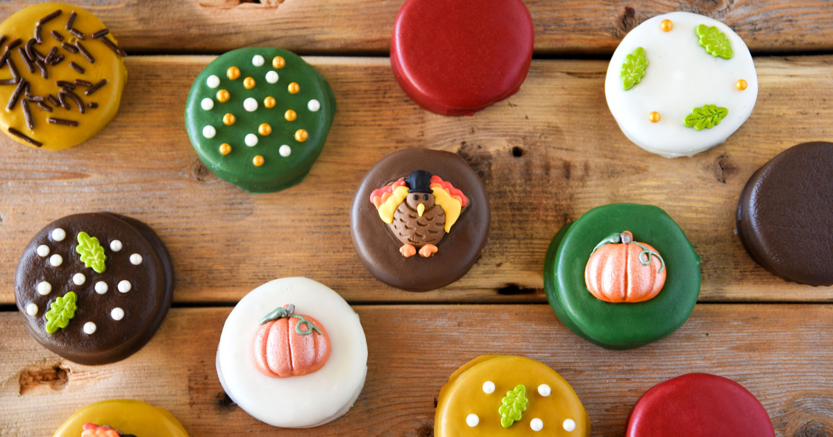 Thanksgiving Dipped Oreos Tutorial - Cupcake Diaries