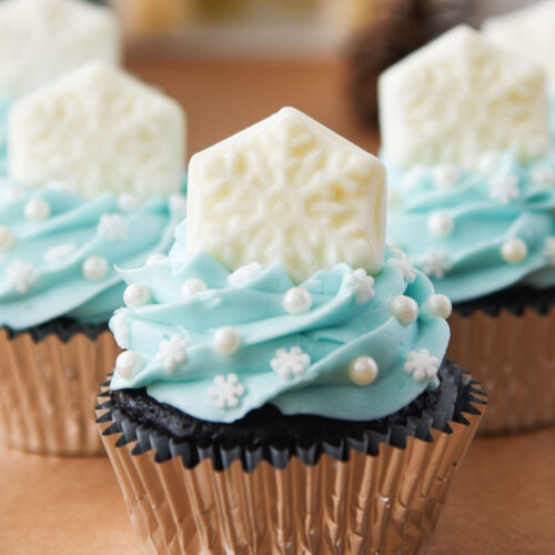 Snowflake Cupcakes - Cupcake Diaries